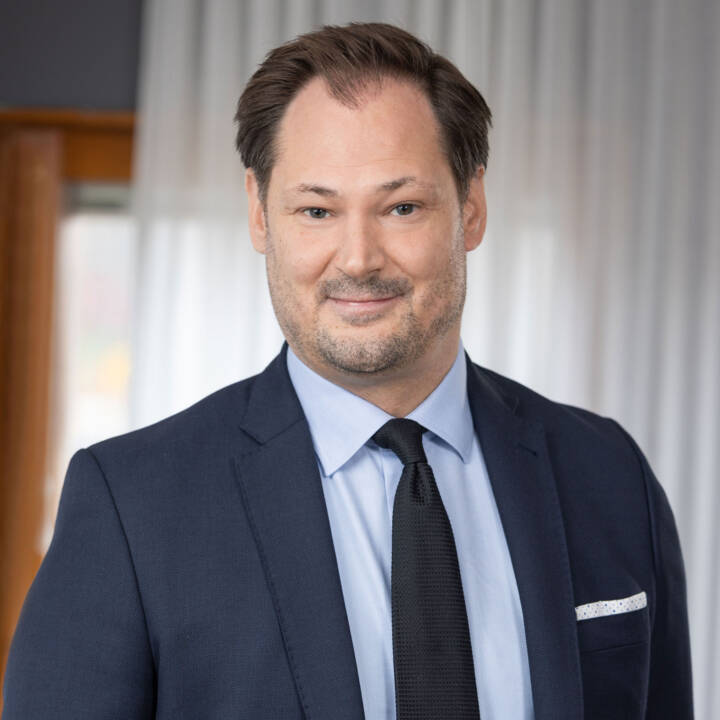 Kristian Wallin - Kebni